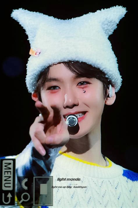 [잡담] 오늘자 백현 미모 인스티즈 Instiz 연예 카테고리