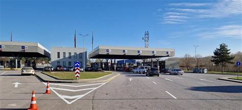 Интензивен трафик на изход на ГКПП Кап Андреево и Лесово за товарни автомобили