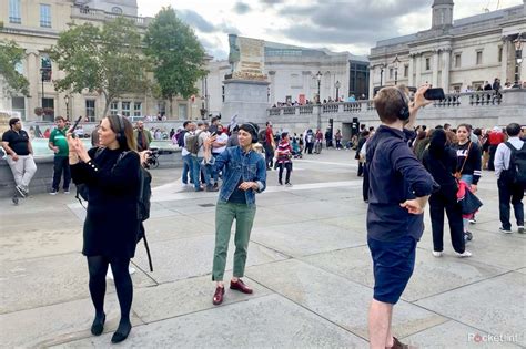 Apple AR T Walk Tours Add Augmented Reality To The Streets