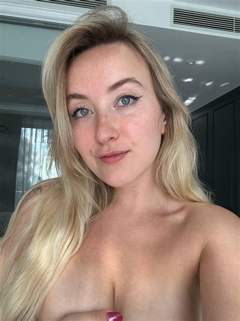 I Am A Sex Coachporn Model Already Interested I Enjoy Myself And Create Hot Sensual Content