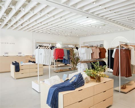 See Inside Everlanes First Store In Los Angeles Before It Opens In