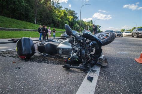 Зам тээврийн ослоор 7 хүн амиа алдсаны 4 нь мотоциклтой байжээ Newswall