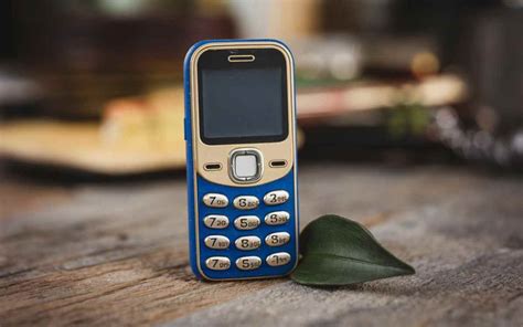 Zanco Bee Phone The Worlds Smallest Mobile Phone