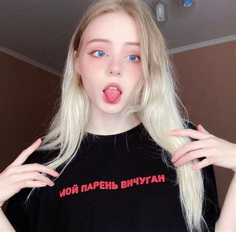 【画像】ロシア人美女さんのアヘ顔、卑猥すぎるw