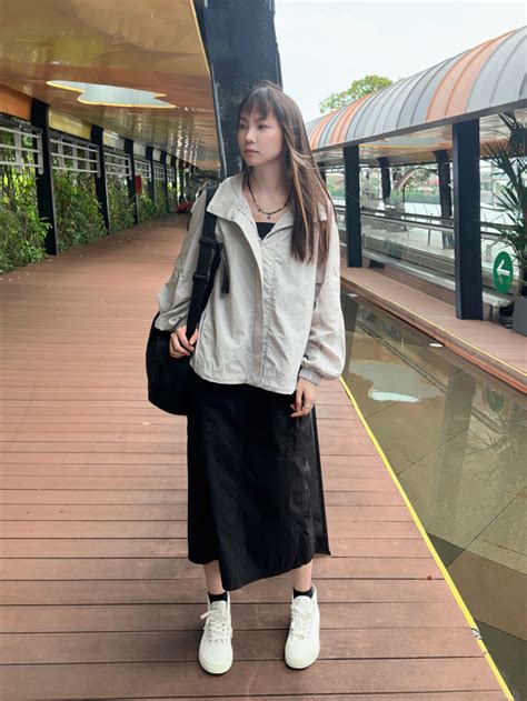 ดูไอเดียสไตล์การแต่งตัวสำหรับ「เสื้อซับใน Airism คอตตอน เสริมบรา ทรงครอป、เสื้อเชิ้ต แขน 1 2 ทรง