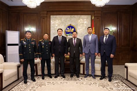 Монгол Улсын Батлан хамгаалах яам ᠮᠣᠩᠭᠣᠯ ᠤᠯᠤᠰ ᠤᠨ ᠪᠠᠲᠤᠯᠠᠨ ᠬᠠᠮᠠᠭᠠᠯᠠᠬᠤ ᠶᠠᠮᠤ Facebook