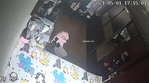 TP Watch Mom Changing Clothes F TP Watch Mom Changing Clothes F