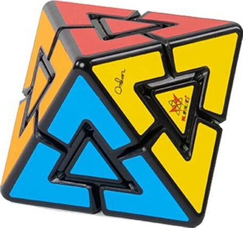 Pyraminx Diamond Playmatters Toys