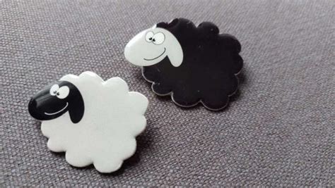 Брошка Овца 2бр Крокодил бг