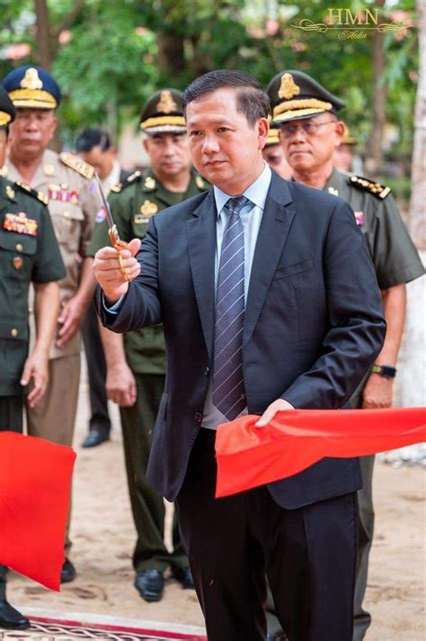 នាយឧត្តមសេនីយ៍ បណ្ឌិត ហ៊ុន ម៉ាណែត