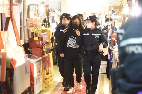 【反政府組織】警方國安處搜旺角「隱世市集」攤檔 拘6人涉印製及出售煽動刊物 焦點新聞 港人講地