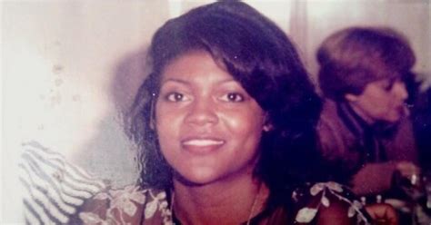 Bob Dylan Was Married Twice A Look At His Marriages