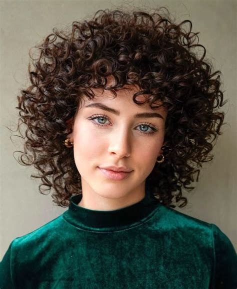 10 Mejores Ideas De Cortes De Pelo Rizado En Capas Que Debes Probar