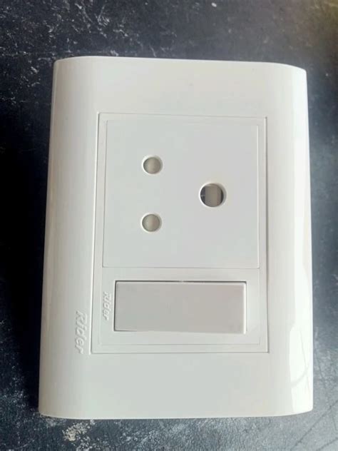 Rider Polycarbonate Wall Switched Socket At 26 Piece In Agra ID 2851536318191