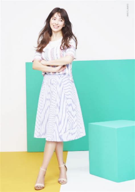 Top 10 Most Beautiful And Hottest Korean Actresses And Models