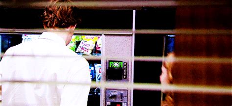 Pam Beesly Gifs Page Wifflegif