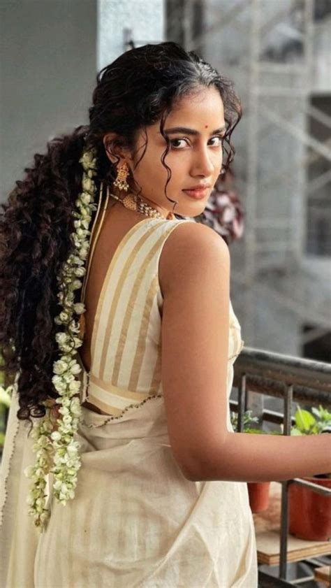 Anupama Parameswaran Indian Hairstyles Saree Hairstyles Curly Hair Styles