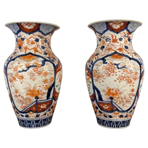 Fantastic Large Pair Of Antique Japanese Imari Vases For Sale At 1stdibs