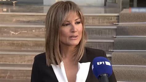 Ράνια Τζίμα Στενός ο κορσές που μας έχουν φορέσει στο Debate Zappit