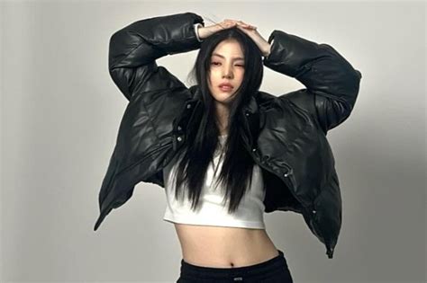 한소희 여자겨울코디 패션 9만원대 비건가죽 여성 숏패딩 어디꺼야 네이버 블로그