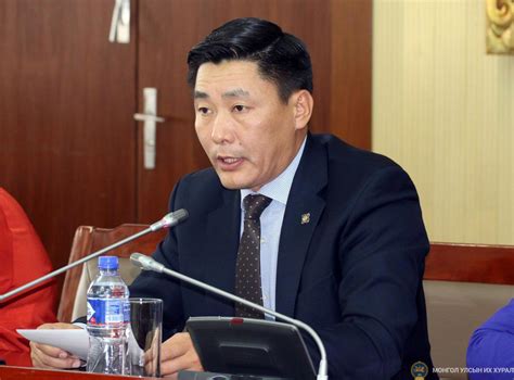 “Хүүхдийн эрх гэр бүлийн тулгамдсан асуудал гарц шийдэл” сэдэвт хэлэлцүүлэг боллоо