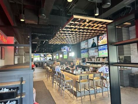 Milwaukee Burger Company Updated June 2026 298 Photos And 359 Reviews