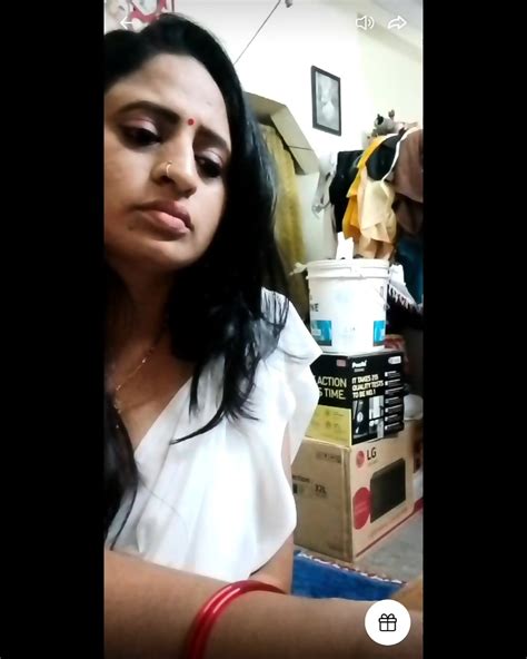 Telegu Instagram Tango Model In Half Shoulder Blouse And In Armpit Showing