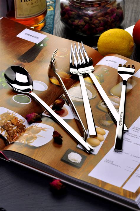 喜诗简约长柄叉不锈钢创意叉子西餐叉家用水果沙拉叉甜品牛排叉子 虎窝淘