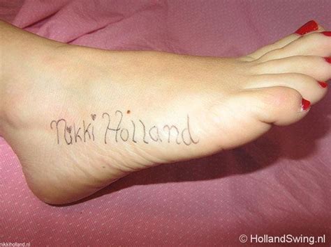 Hot Nikki Holland Shows Off Her Body And Gets Dicked In Her Photo Sampler 15 Photos