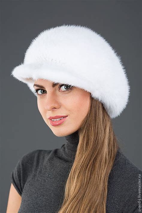 Купить Кепка из норки вязаная белая в интернет магазине на Ярмарке Мастеров на заказ цена