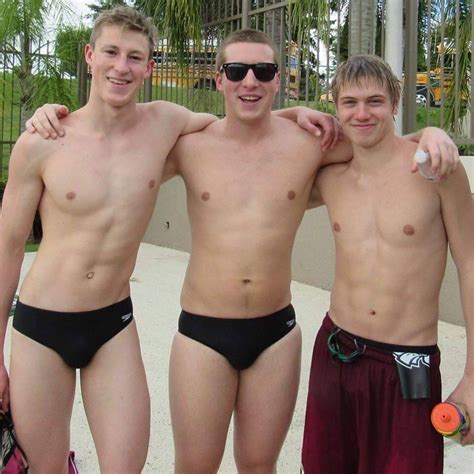 Speedo Bros 😍 Rspeedos