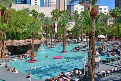 Paris Las Vegas Pool 16 Answers You Should Know Feelingvegas