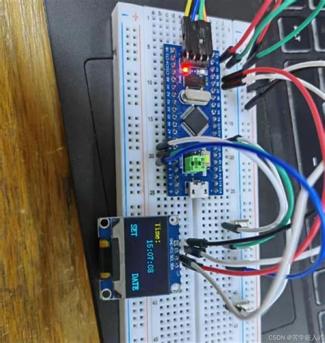 基于stm32最小系统的多功能手表 时钟 万年历 stm32 万年历 按键更改时间 csdn博客