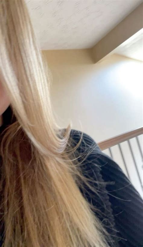 Fake Blonde Snap🤍 Pretty Blonde Hair Blonde Green Eyes Straight