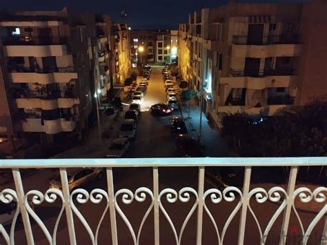 شقه 100للبيع افضل موقع المحليه الخامسه التجمع التالت شقق للبيع