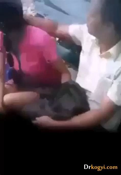 ဘဲကြီးကအတင်းကိုနှိုက်နေတာ ၁ Myanmar Sex Story