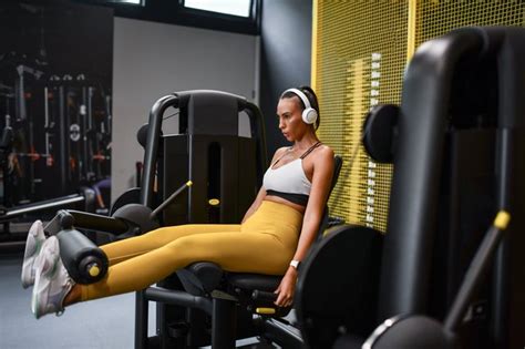 Leg Curls And Extensions Strengthen Your Lower Body With These Exercises Livestrong