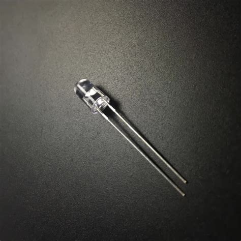 5mm Round Red Led Diode Buy 5mm Led 1 5v Led Led Diode Product On