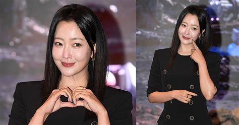 김희선 50대 바라보는데갈수록 젊어지네 미소가 아름다운 원조 여신 스타와 패션