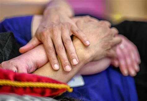 Daily Hampshire Gazette What Can You Expect From A Cuddle Party Conversations About Consent