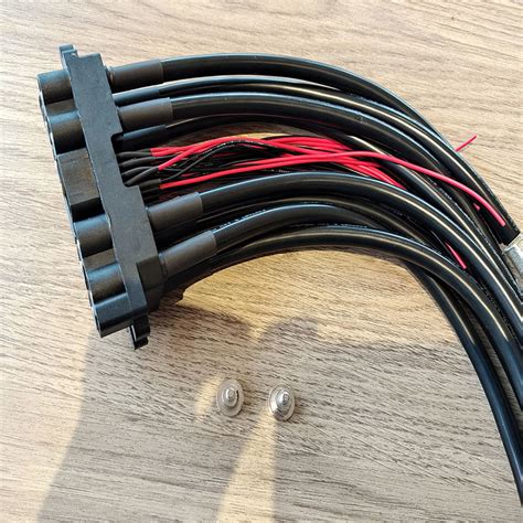 Heavy Duty 8pin 21pin 29pin 32pin Power Supply Connector For Ups Uninterruptible Power Supply