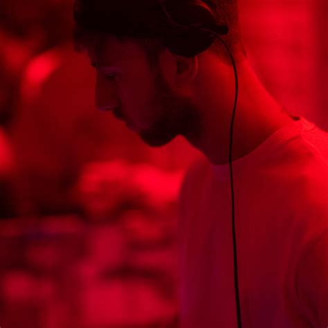 Enot · Artist Profile