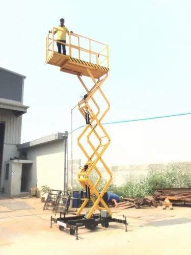 Hydraulic Ladder At ₹ 300000 Scissor Lift In Ahmedabad Id 2850142006491