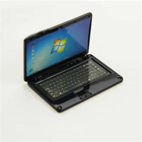 1pcs 3 Colors 1 12 Dollhouse Miniature Cute Simulation Mini Laptop Computer Alloy Fashion Crafts