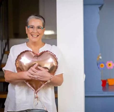 יעל משאלי הלוואי והיה לי אומץ לבקש לייקים כתבה לי אמש Facebook