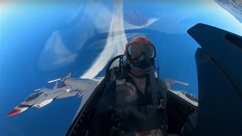 Video Come Inside The Cockpit Of An A 10 Warthog Trendradars Uk