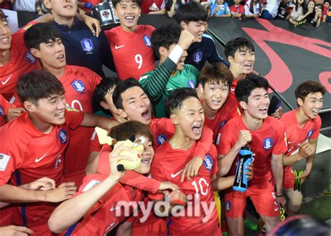 안경남의 풋볼뷰 포메이션으로 본 신태용호 10일 네이트 스포츠