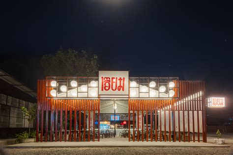 ชวนเพื่อนมา 3ขวดกลับ เอี๊ยม เอี๊ยม โรงเตี๊ยมคนโสด