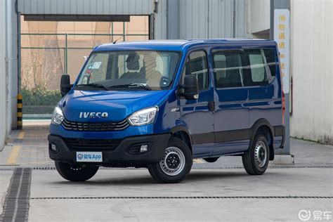 【依维柯欧胜超瑞系列 3 0t 自动短轴低顶侧拉门 5 9座侧前45度车头向左水平图片 汽车图片大全】 易车