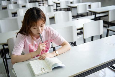2022年的國考招錄政策，還會偏向於應屆生嗎？ 每日頭條